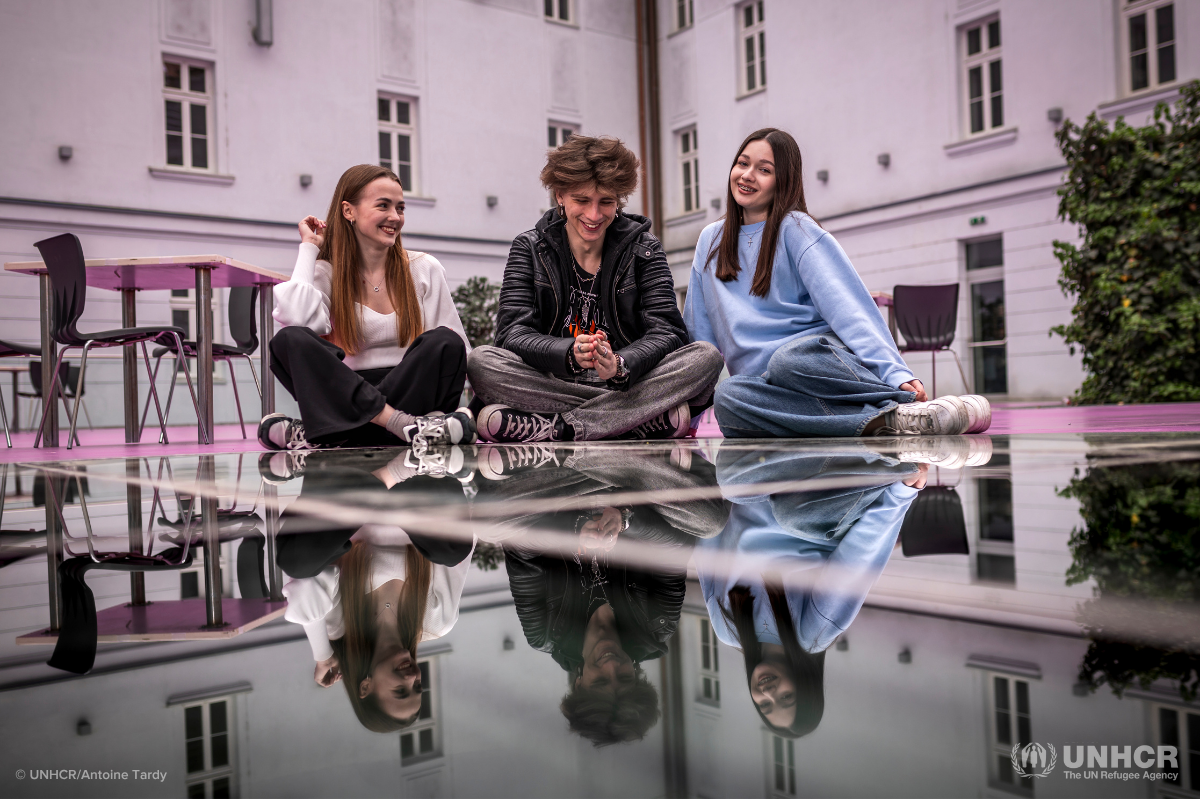 From refugee classmates to best friends