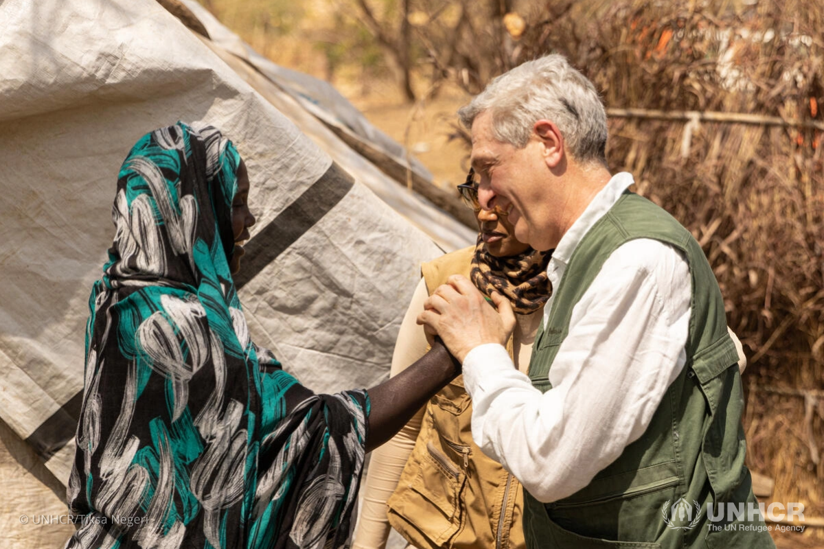 Thousands of Sudanese fleeing violence cross into Ethiopia