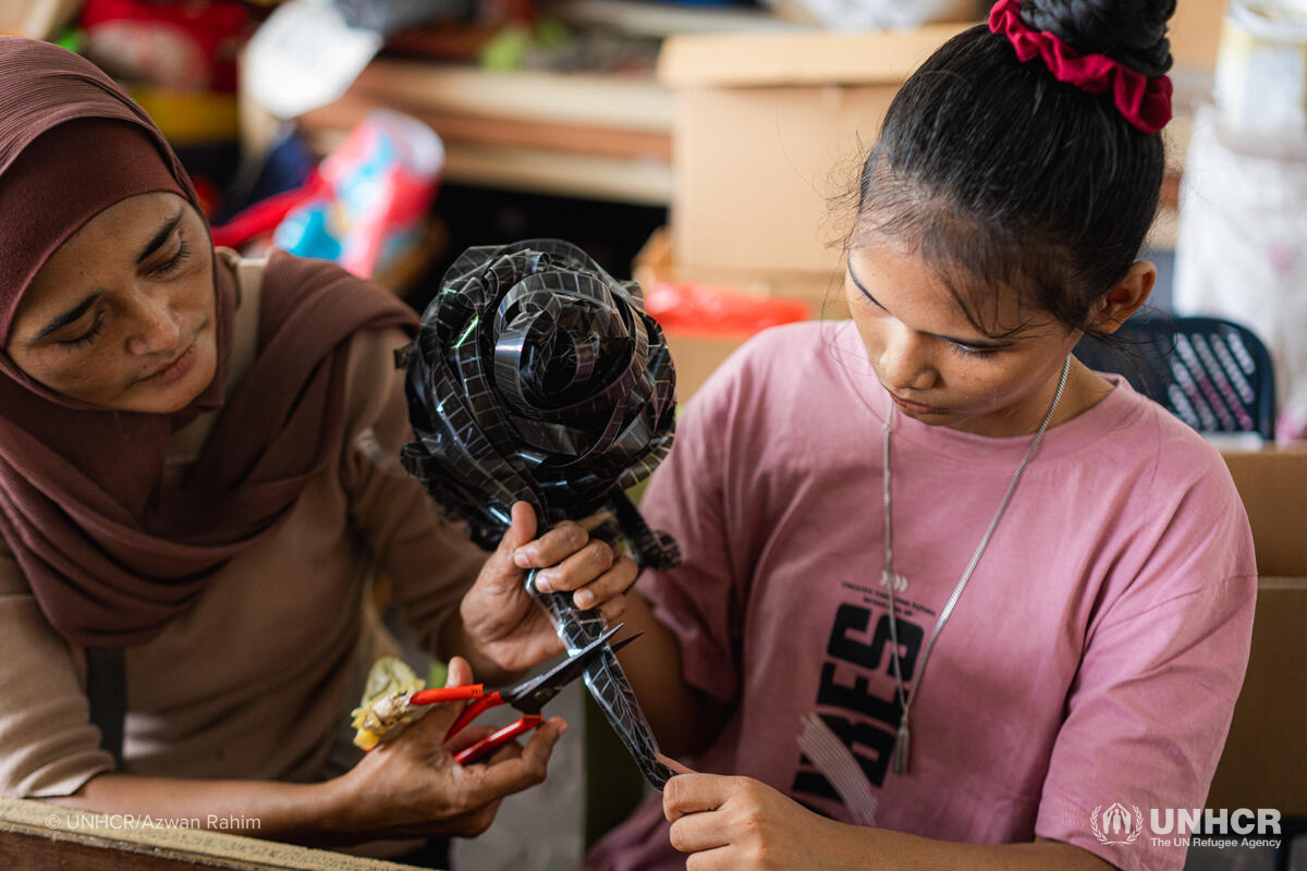 How to Help Refugees — Aid, Relief and Donations | USA for UNHCR